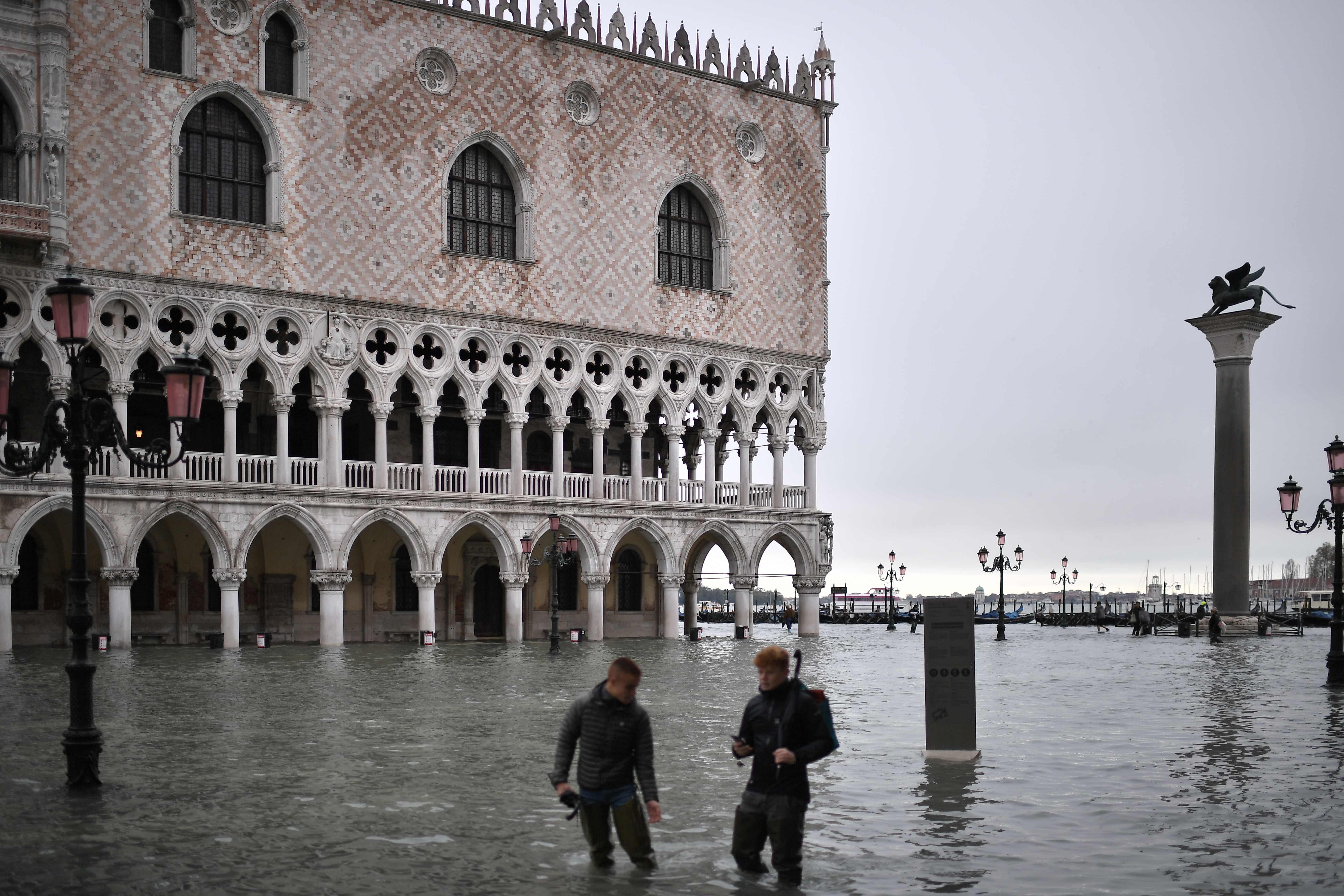 7 Venice tourist sites damaged by historic flooding - The Washington Post