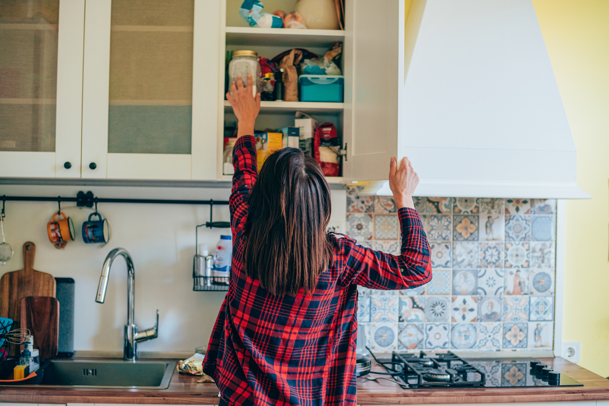 Clean Kitchen Cabinets
