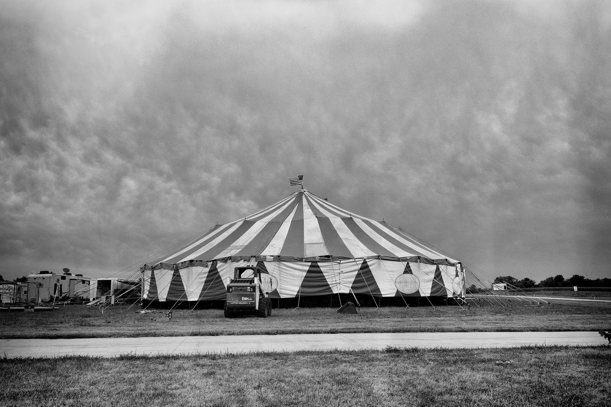 Photos of a traveling circus - The Washington Post