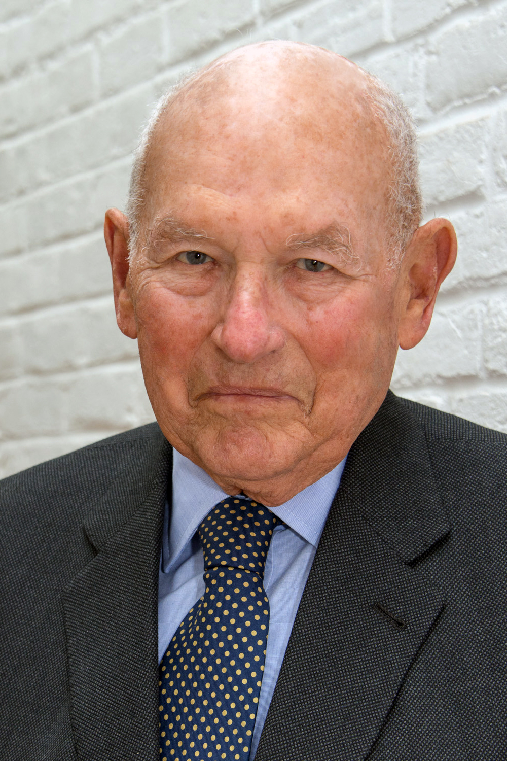 James Lowenstein dies at 95; his Senate reports challenged Vietnam War ...