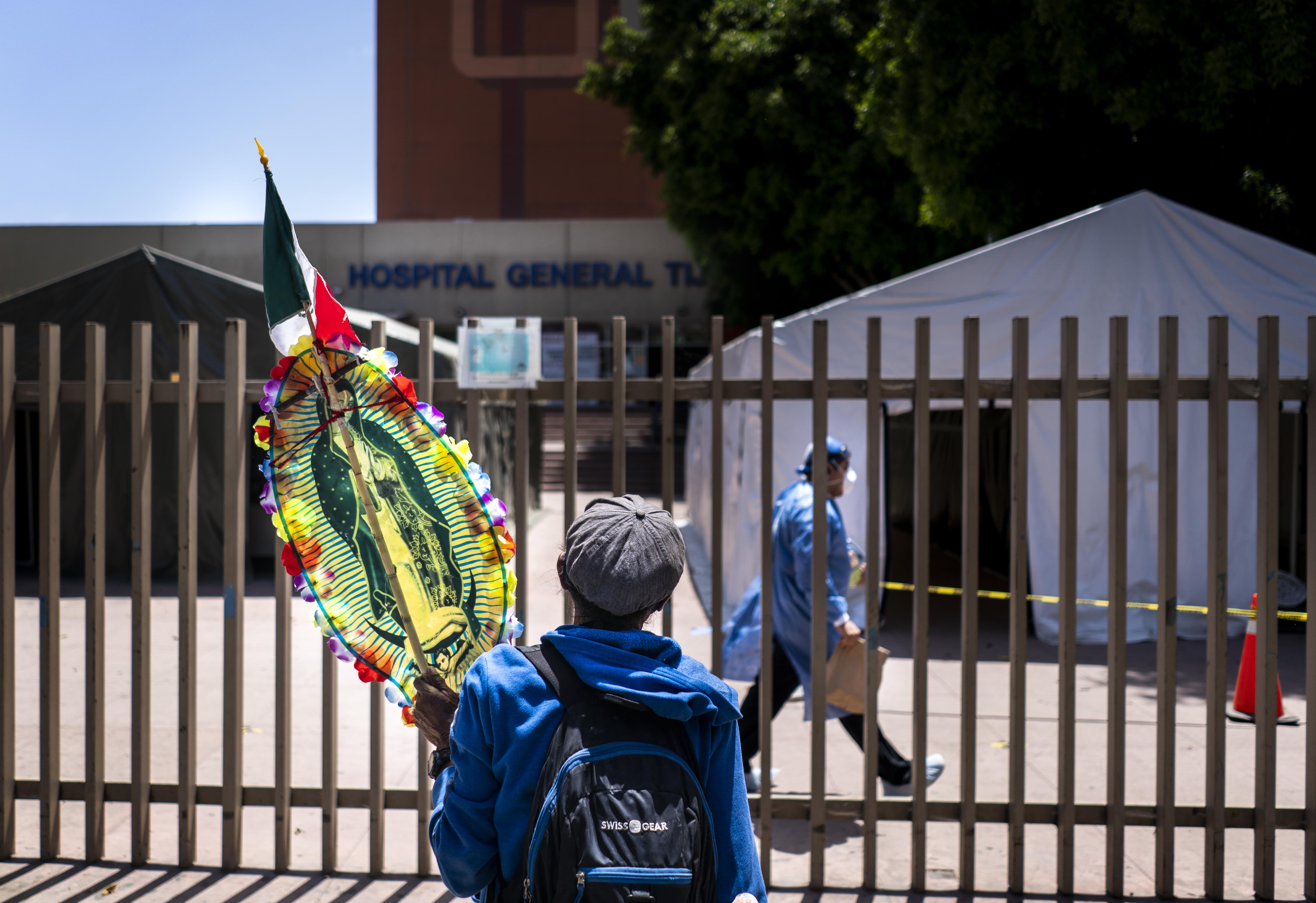 Coronavirus on the border: California hospitals overwhelmed by patients ...