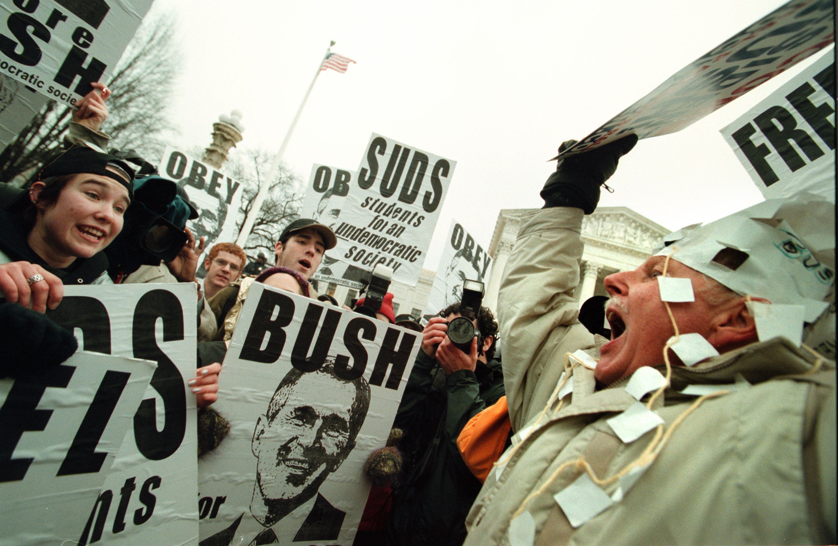 Leonard Downie Jr. on leading the Gore vs. Bush recount coverage during ...
