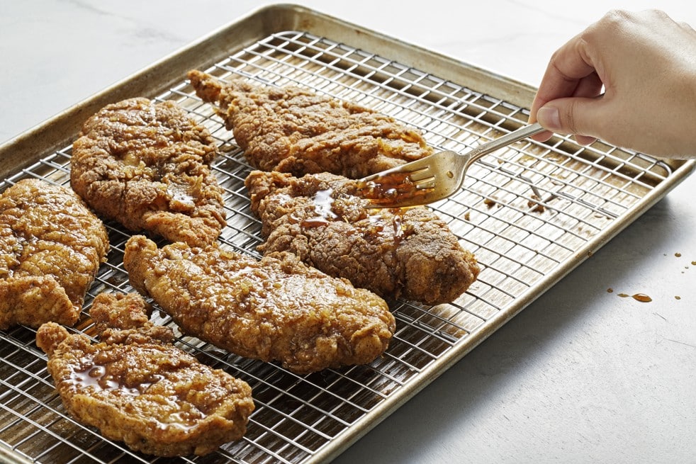 This Double Crunch Honey Garlic Chicken recipe has it all - The ...