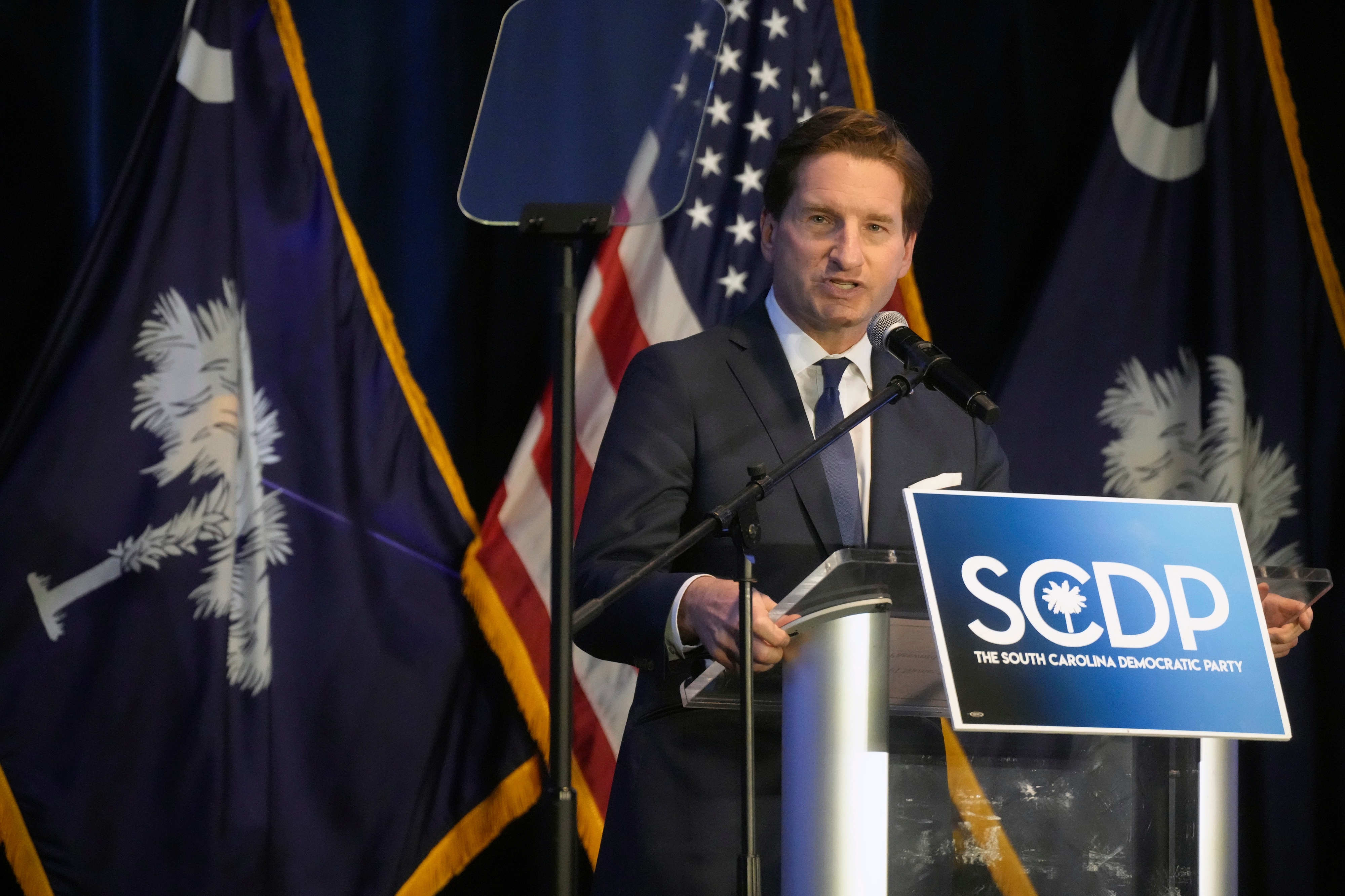 Dean Phillips just had his "please clap" moment at the South Carolina ...