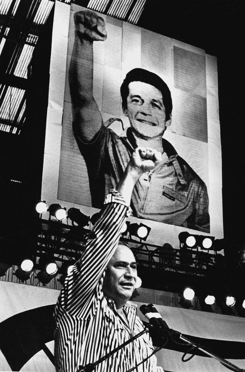 Armando Calderon Sol, first president to lead El Salvador after its ...