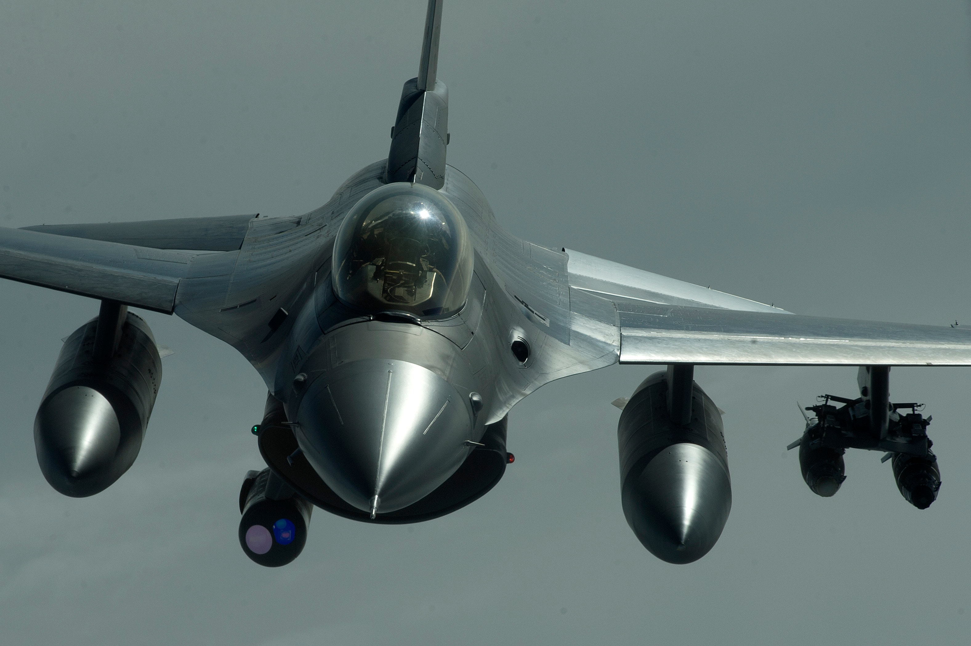 How an F-16 fighter jet crashed into the Gulf of Mexico - The ...