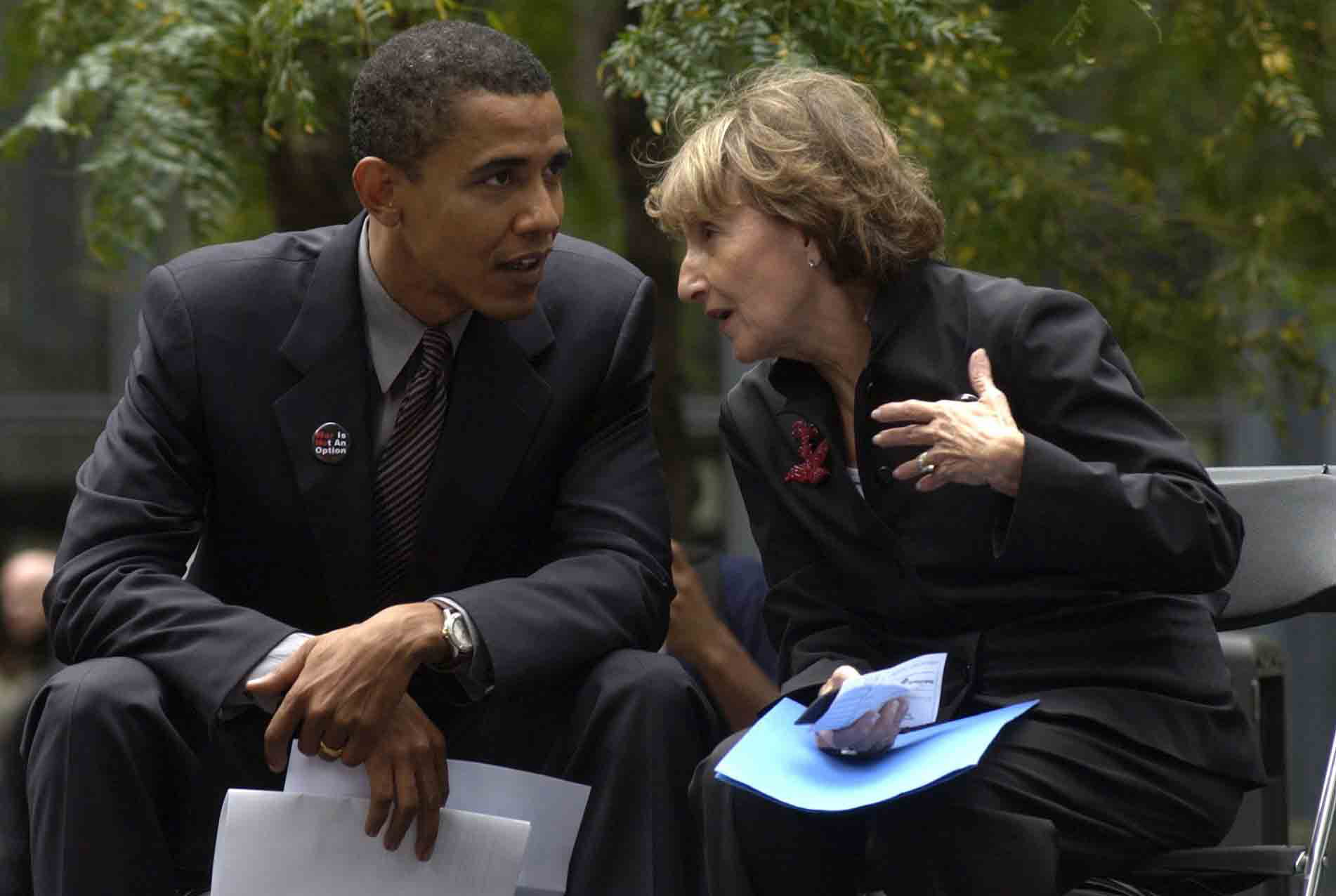 Barack Obama was a young community organizer when he met this behind ...