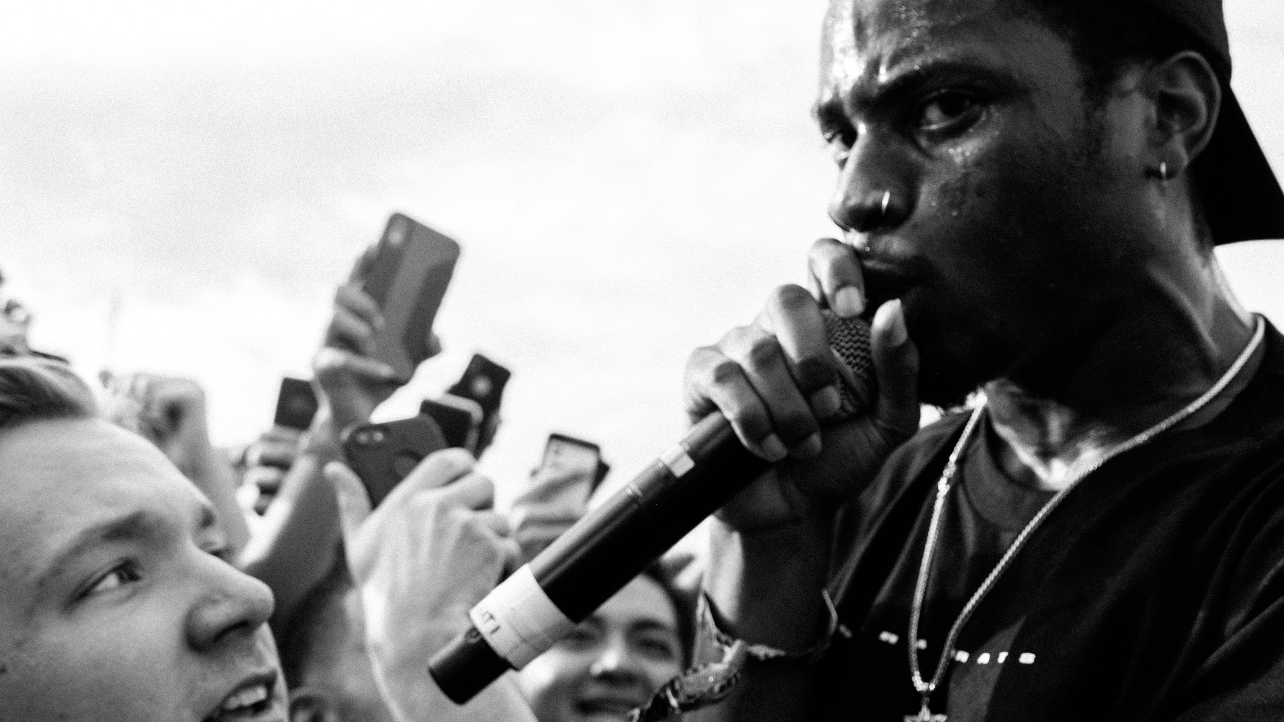 A photographer turns his lens from hip-hop concerts to MAGA rallies ...