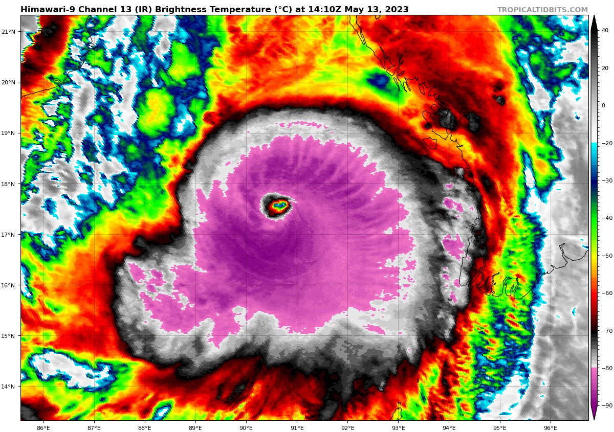 "Extremely Severe" Cyclone Mocha Approaching Cat 5 Near Border Of ...